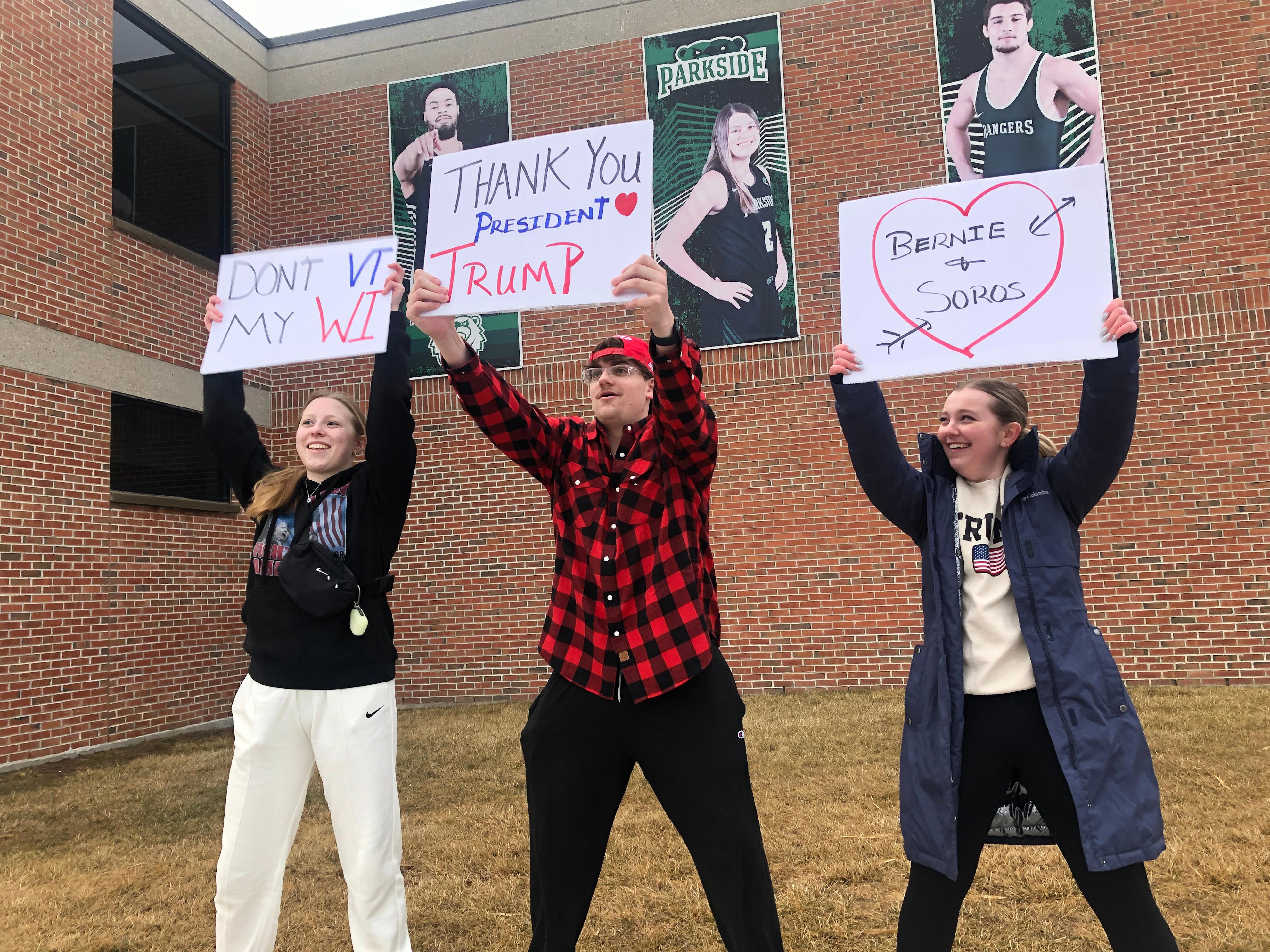 Bernie Sanders energizes thousands at UW-Parkside rally ahead of state ...