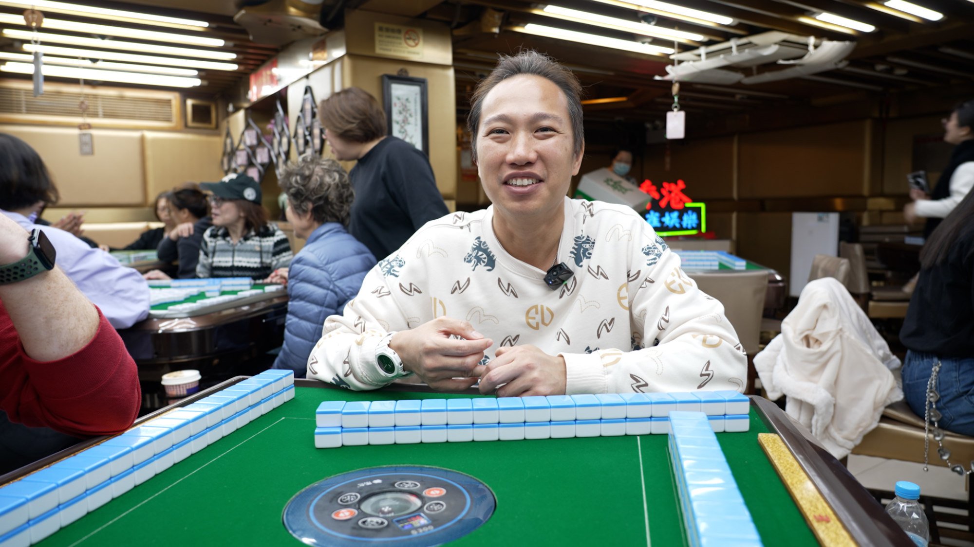 All about mahjong: Hong Kong parlour inducts newbies to beloved game