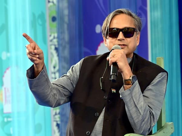 JMI drops Thiruvananthapuram as entrance exam centre, Shashi Tharoor ...