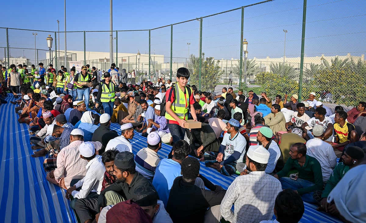 'We all must do our part': Over 300 UAE school students serve workers ...
