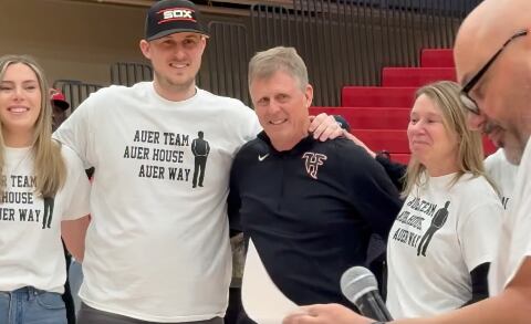 ‘Auer House’: Wichita Heights renames gym after legendary basketball ...