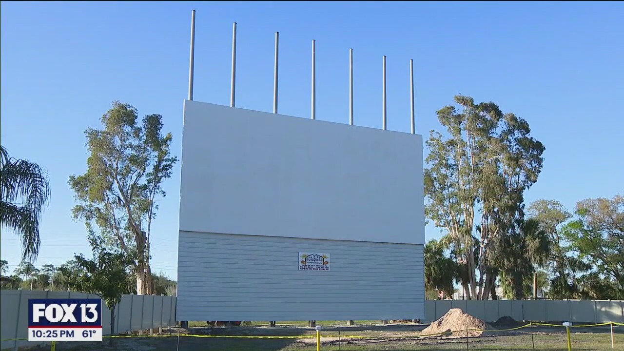 Drive-in theatre re-opens in Ruskin