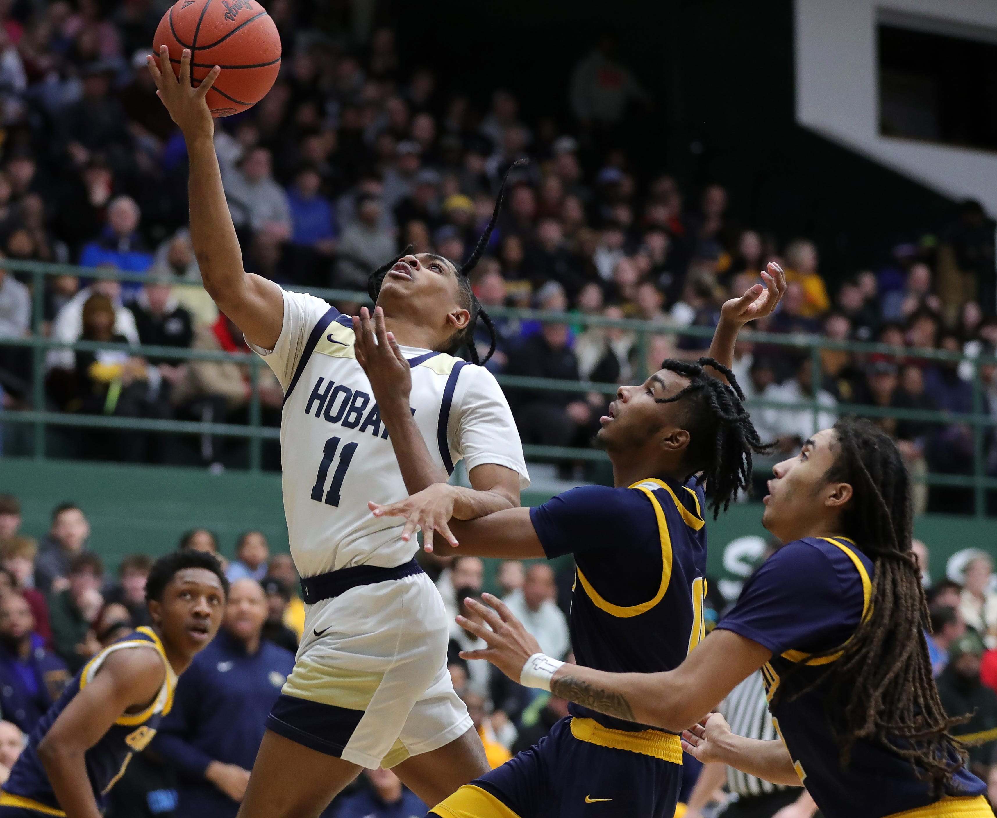 OHSAA basketball scores I Hoban vs. Garfield Heights high school ...