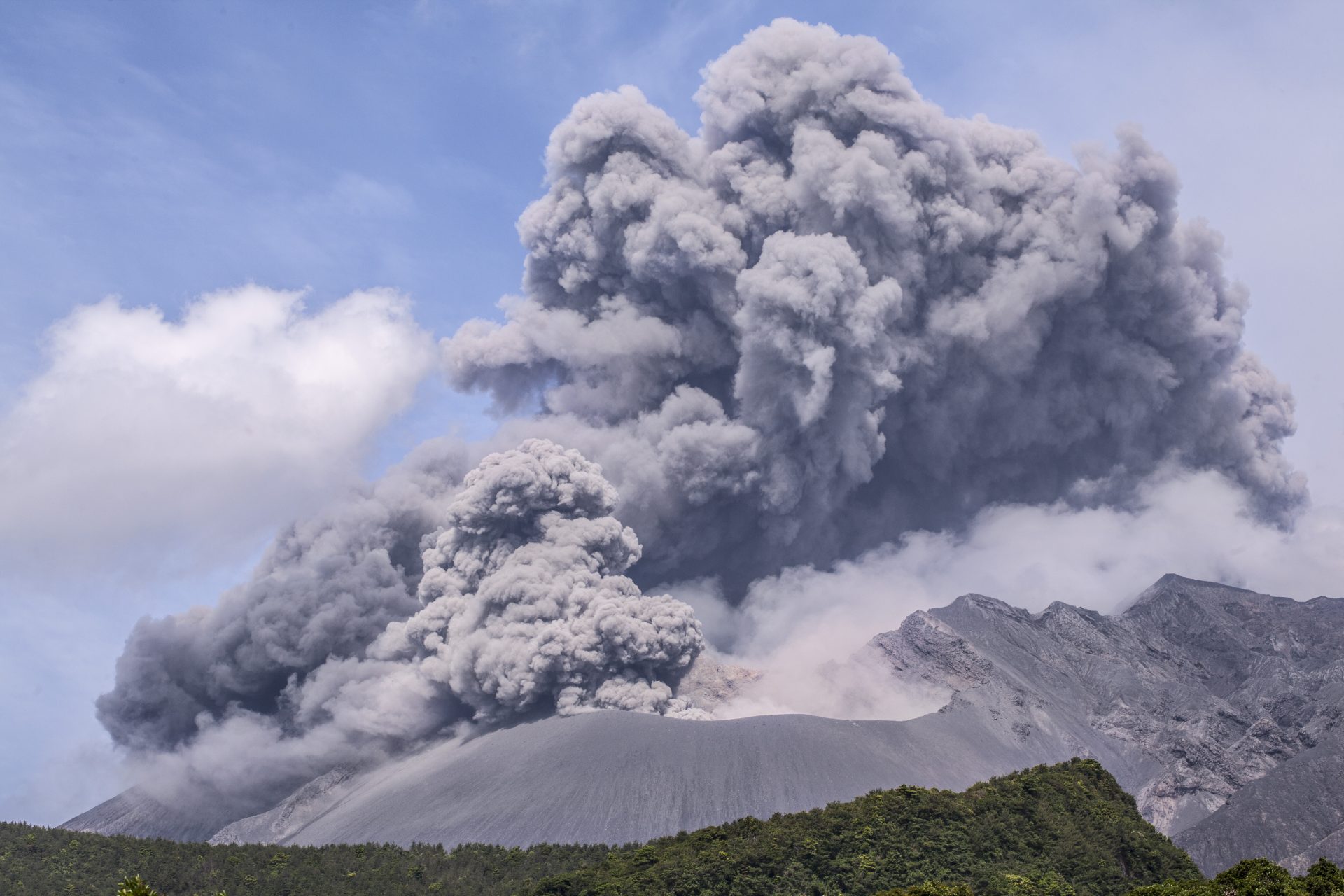 Un vulcano dell'Alaska si sta risvegliando e potrebbe presto entrare in eruzione