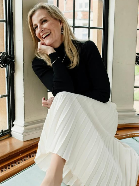 La Royal Family celebra le donne reali (ma dimentica Kate Middleton): l ...