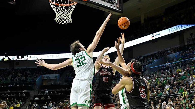 Oregon Ducks' Nate Bittle Chance To Make Program History