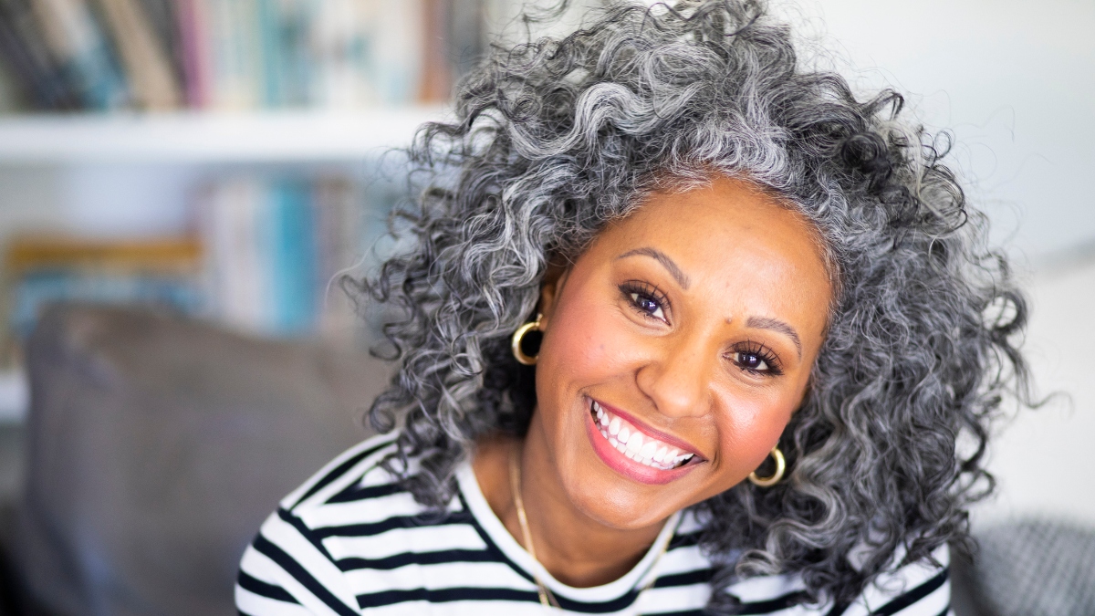 What Is Low Porosity Hair? Trichologists Weigh In