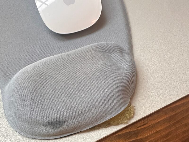 Ich bestellte ein Mauspad für 2 Euro bei Temu – und bekam Stoff mit ...