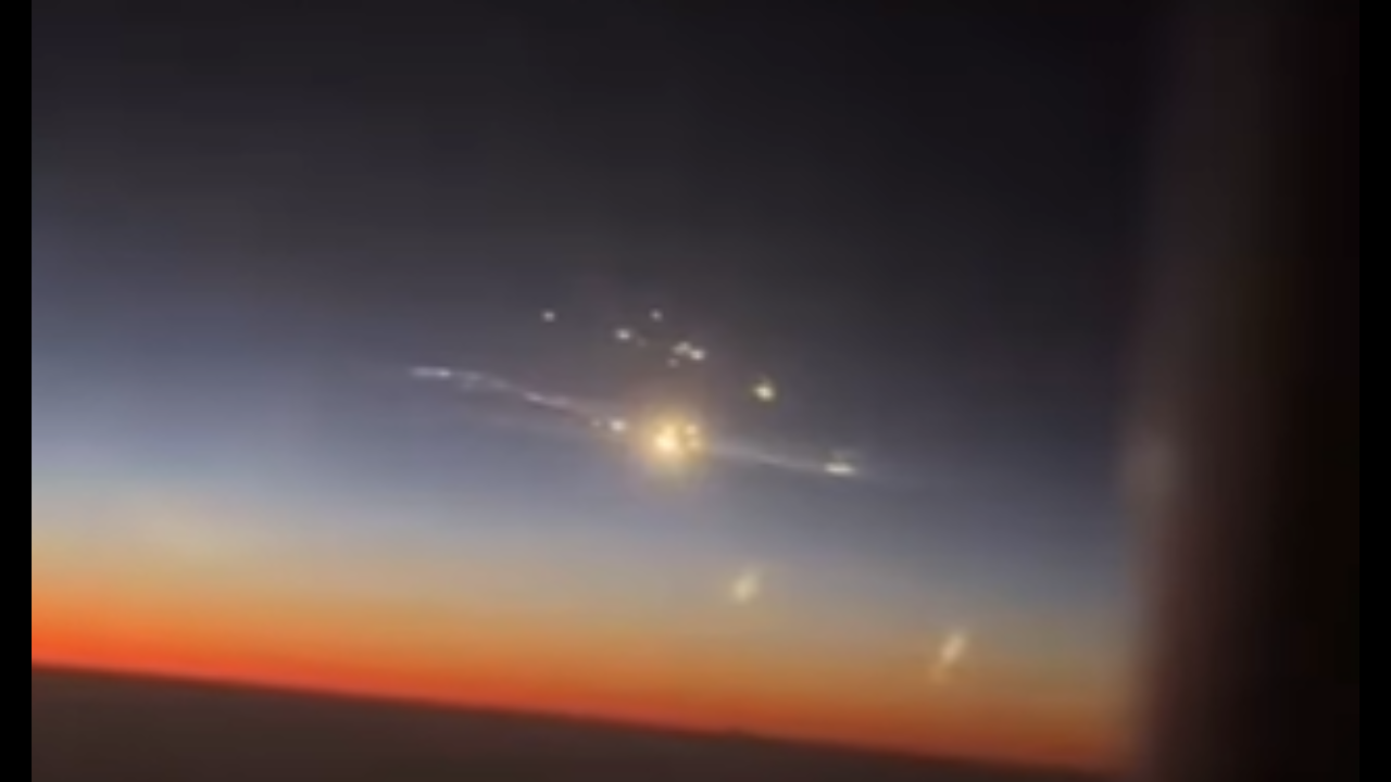 SpaceX Starship’s Explosion Causes Couple’s Flight To Delay By 3 Hours ...