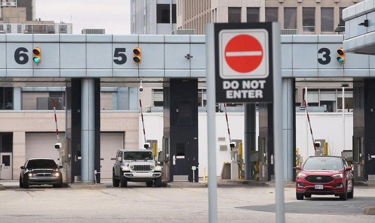 Easter trips in a trade war: CBSA gives tips for long weekend border ...