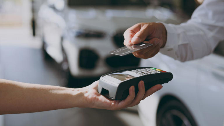 She used to sell cars. Now she's spilling the secrets on how to ...