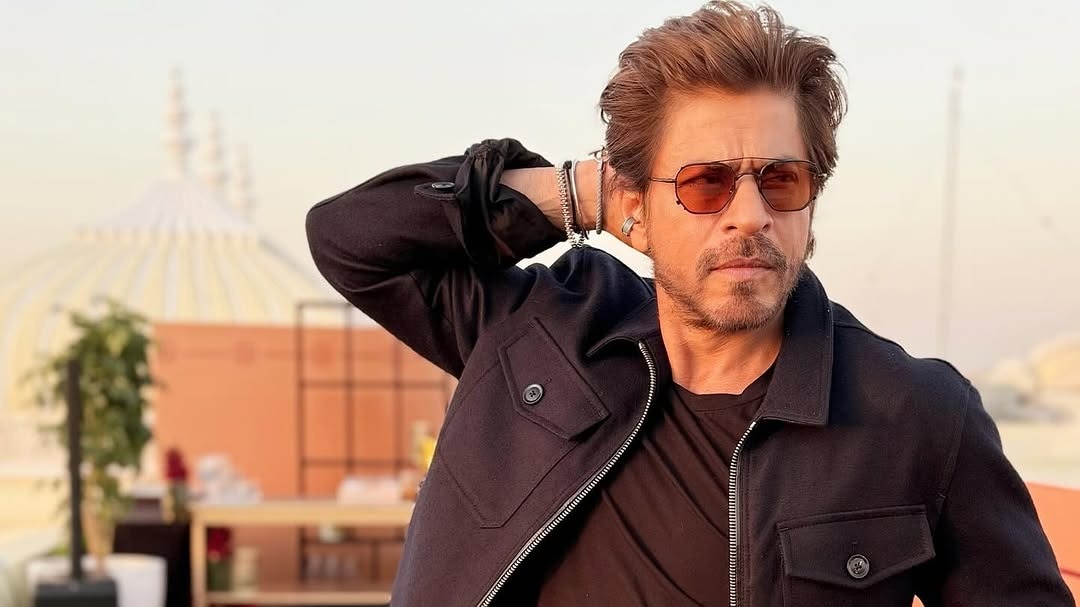 SRK's pic ahead of IIFA event grabs fans' attention: Ageing like fine wine