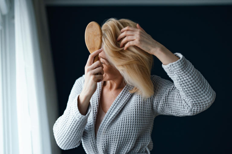 What Is Low Porosity Hair? Trichologists Weigh In