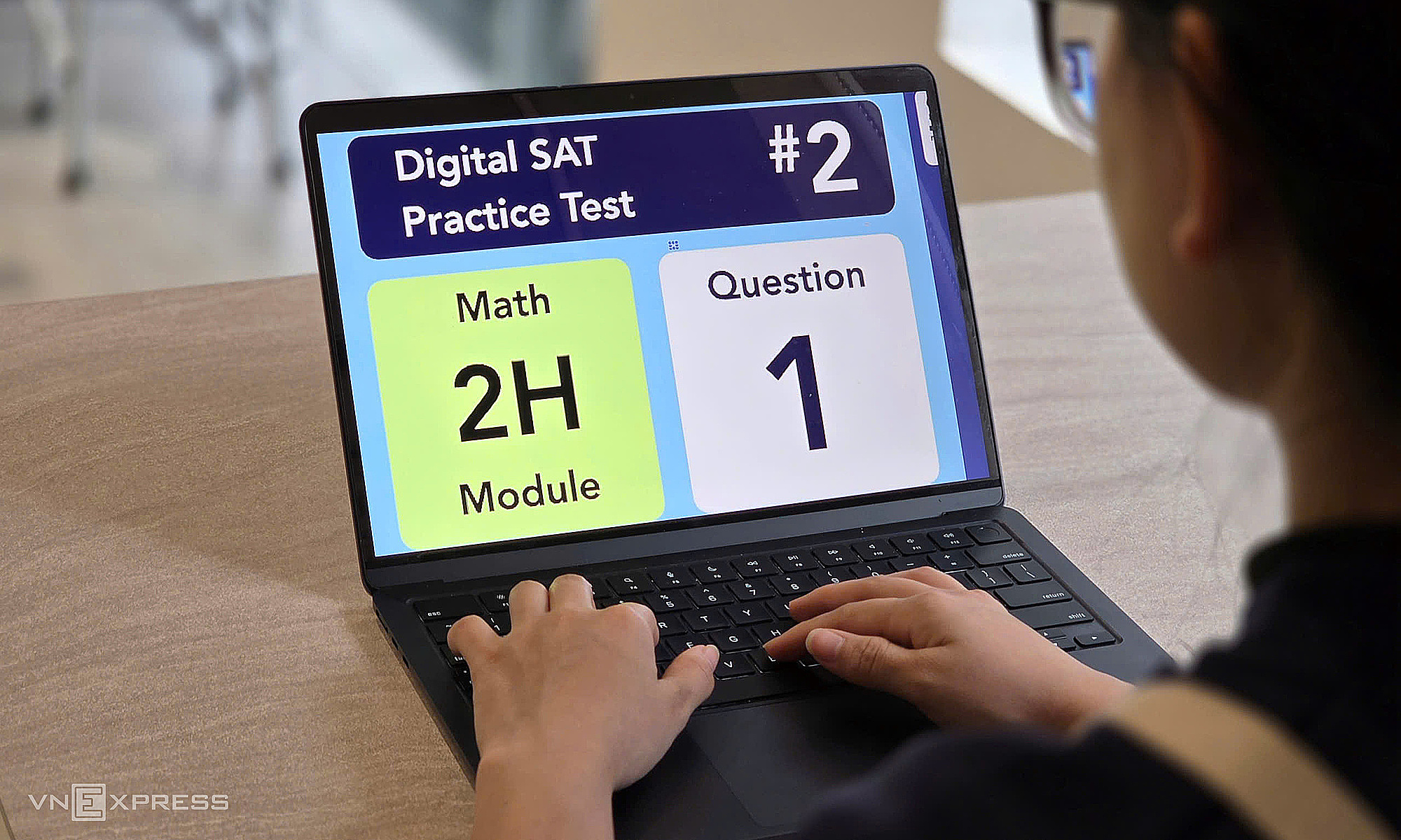 SAT error may cost hundreds of students in Hanoi precious points