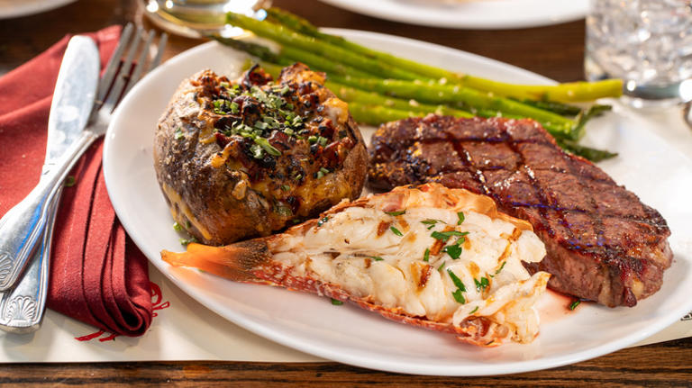 The Simple Way To Level Up Almost Any Entree At Longhorn Steakhouse