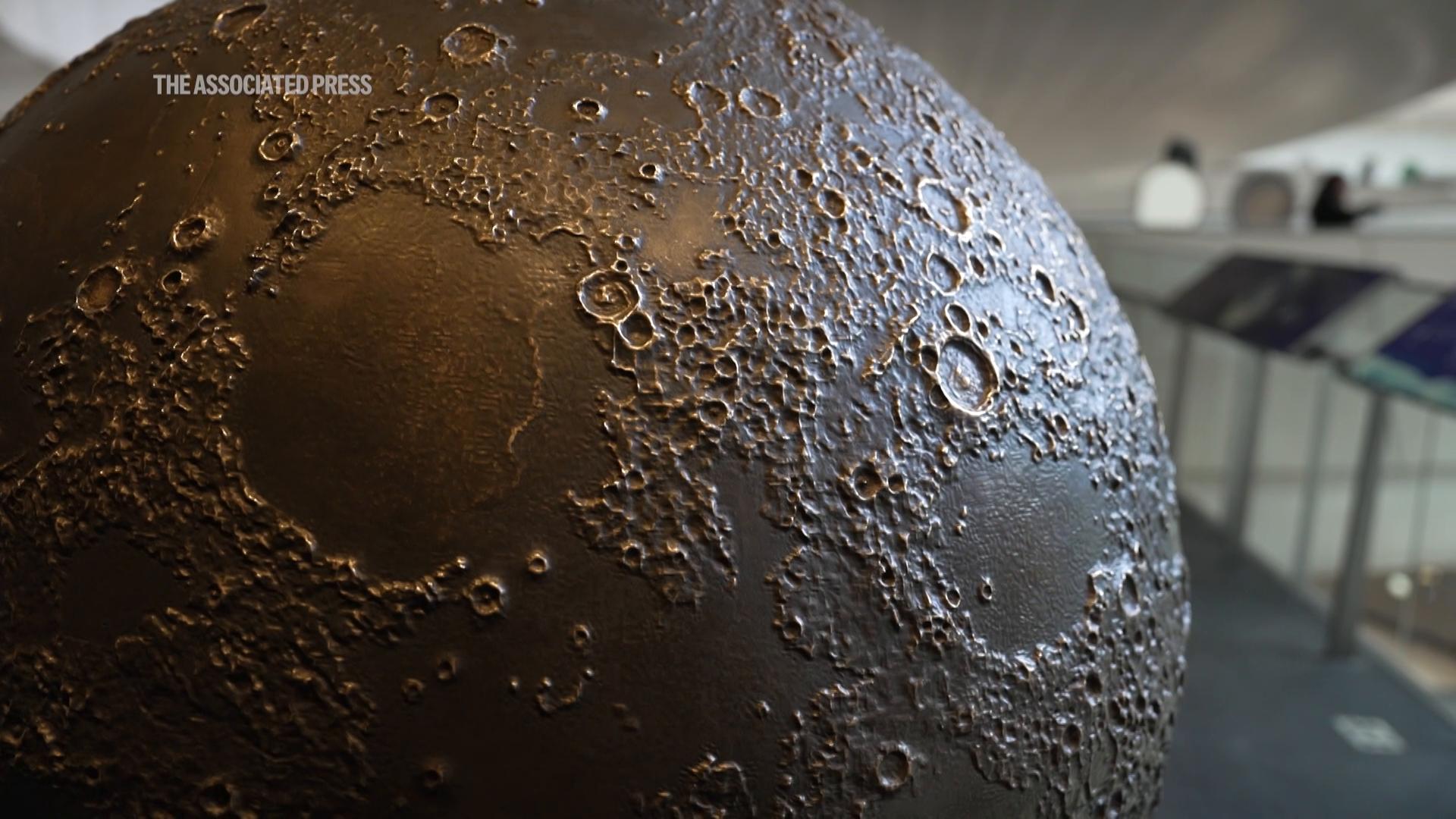 Watch the moon turn red during a total lunar eclipse in March