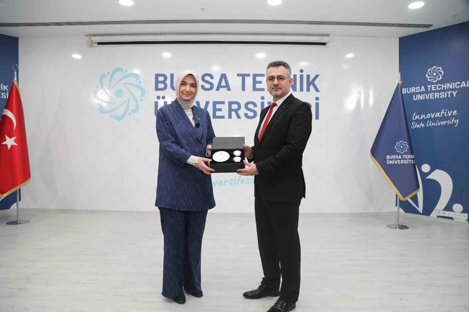 Afyonkarahisar Valisi Doç. Dr. Kübra Güran Yiğitbaşı BTÜ’nün konuğu oldu