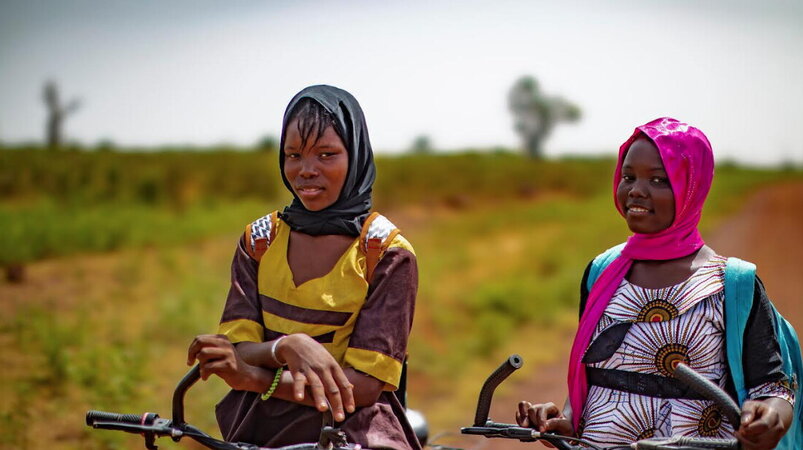 Completare la scuola: la storia di Hawa e Koumba in Mali