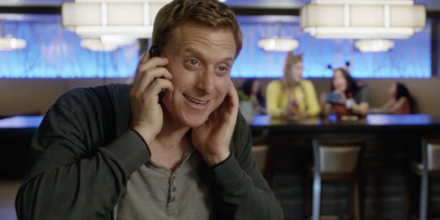 Resident Alien & 9 Other Roles That Prove Alan Tudyk Is A Comedy Genius