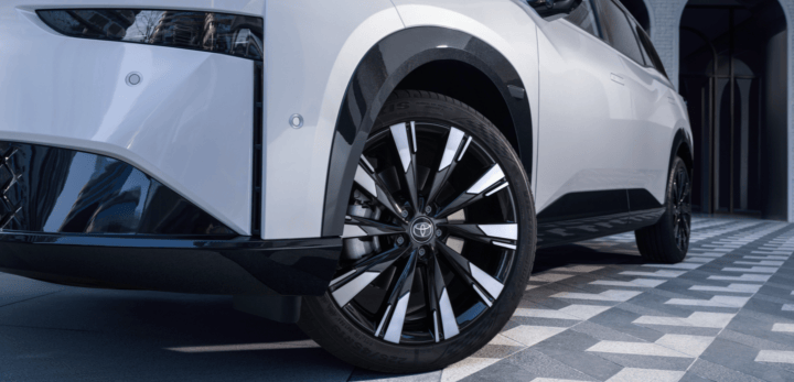 丰田纯电SUV bZ3X上市，10万起售能否成为市场新宠？