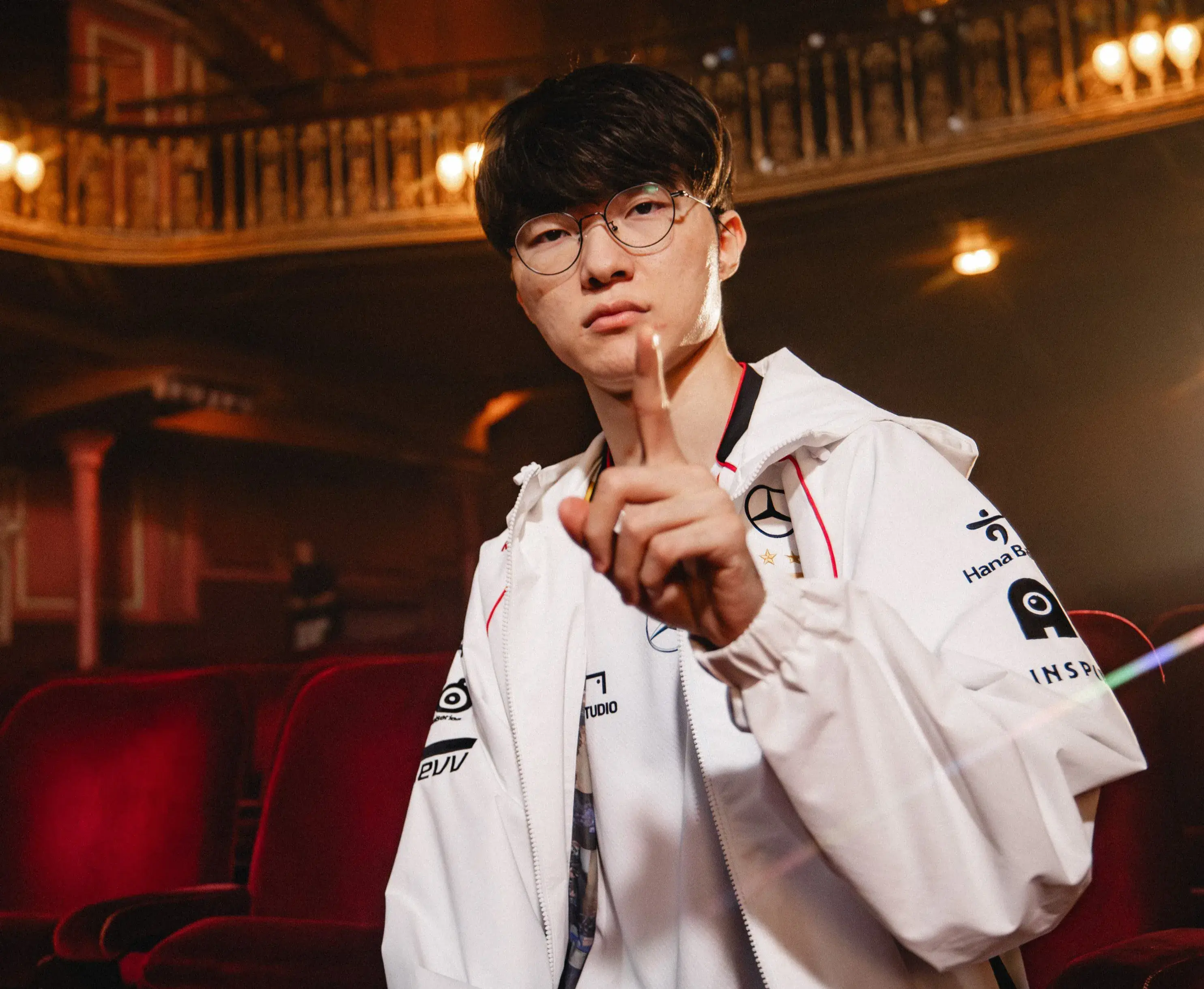 Faker想谈恋爱了？直播表示想跟女友一起看雪！LPL终于有机会了？