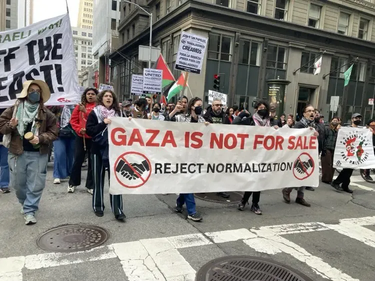 Gaza is not for sale – Pro-Palestinian protesters damage Trump’s golf ...