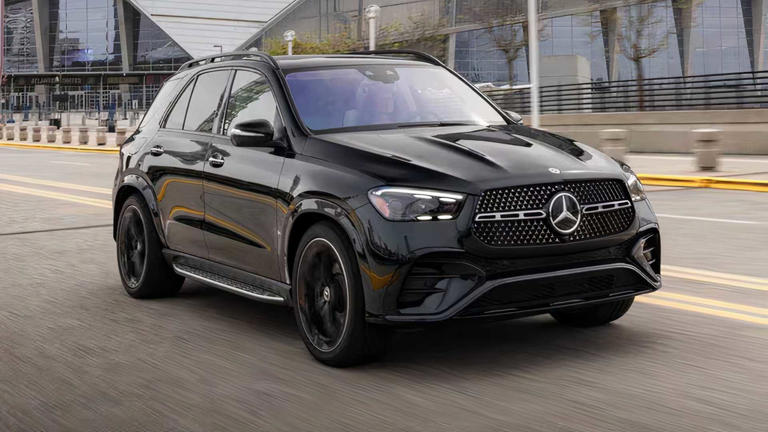 Mercedes GLE vs Lexus RX: Luxury SUV Comparison