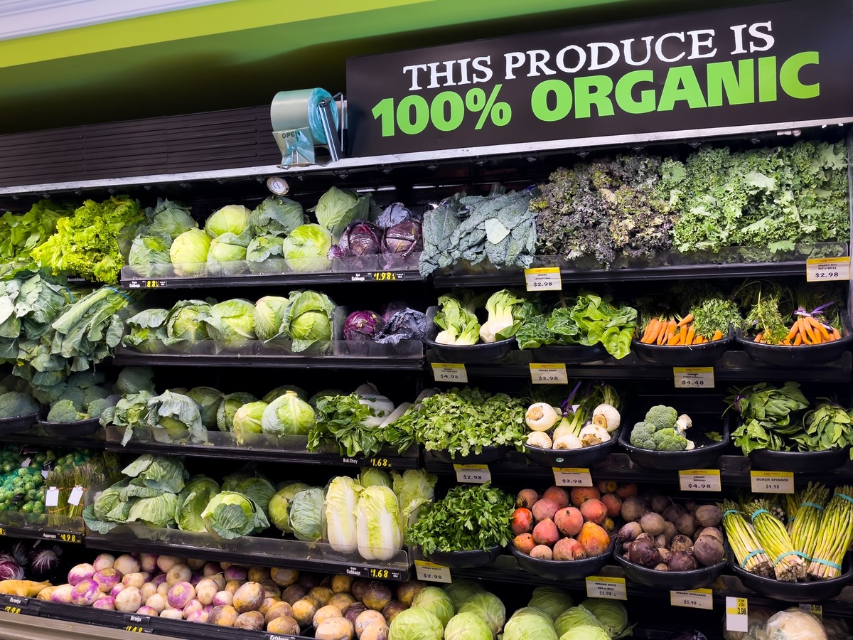 6 Trader Joe`s Produce Picks Worth Buying And 6 to Avoid