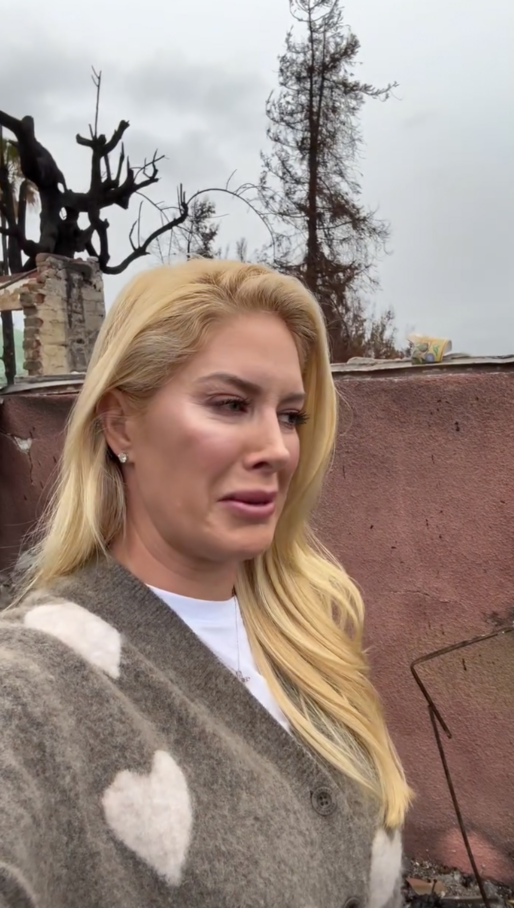 Heidi Montag breaks down in tears at site of burned down home 2 months ...