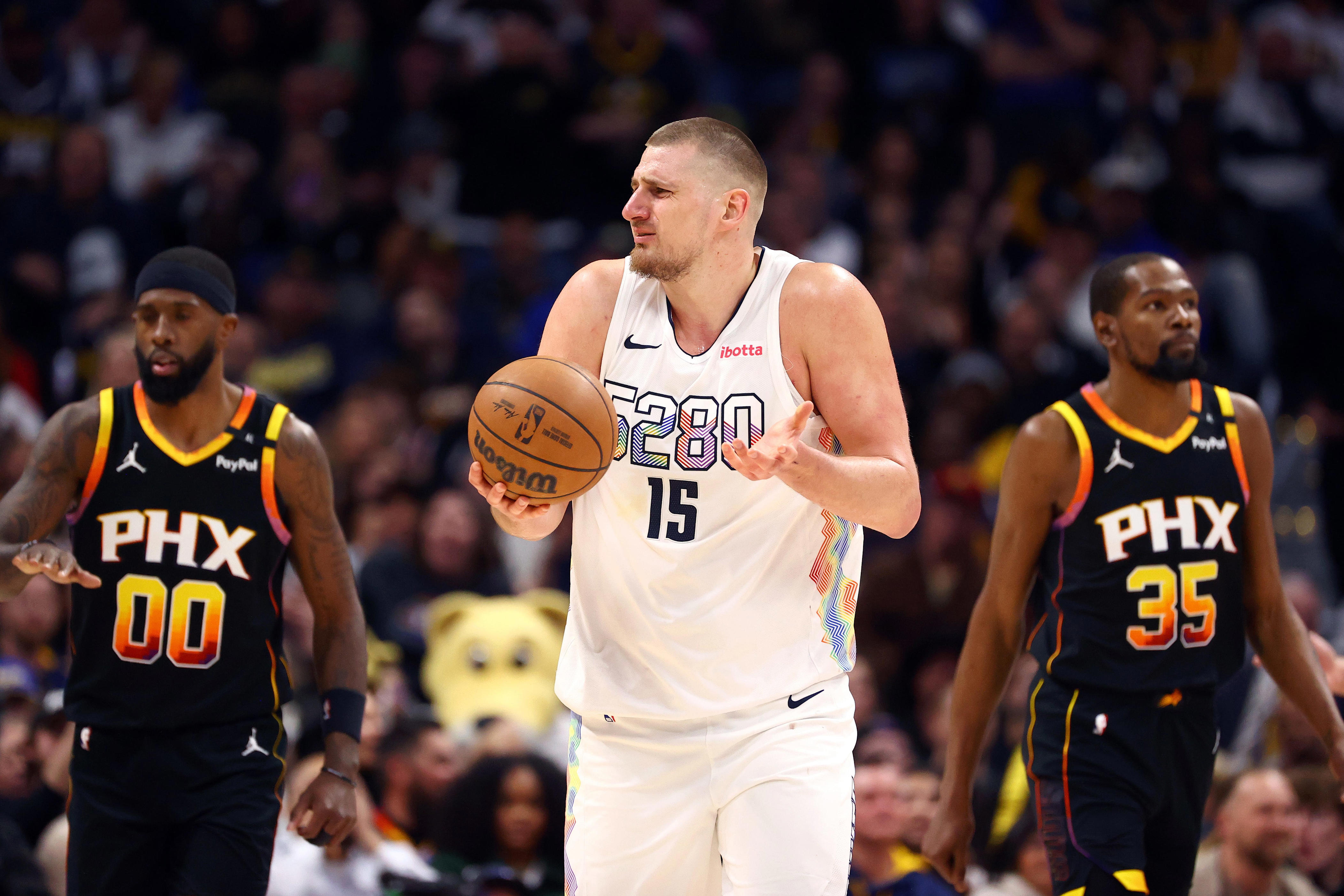Nikola Jokic's nonchalant reaction to posting NBA's first 30-20-20 game ...