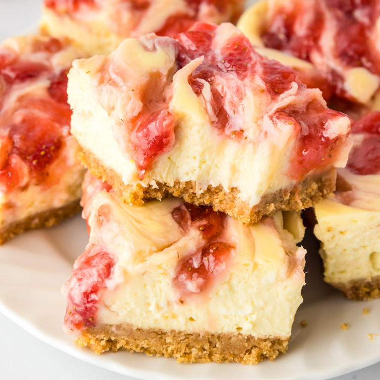 Strawberry Cheesecake Bars (With Strawberry Swirl!)