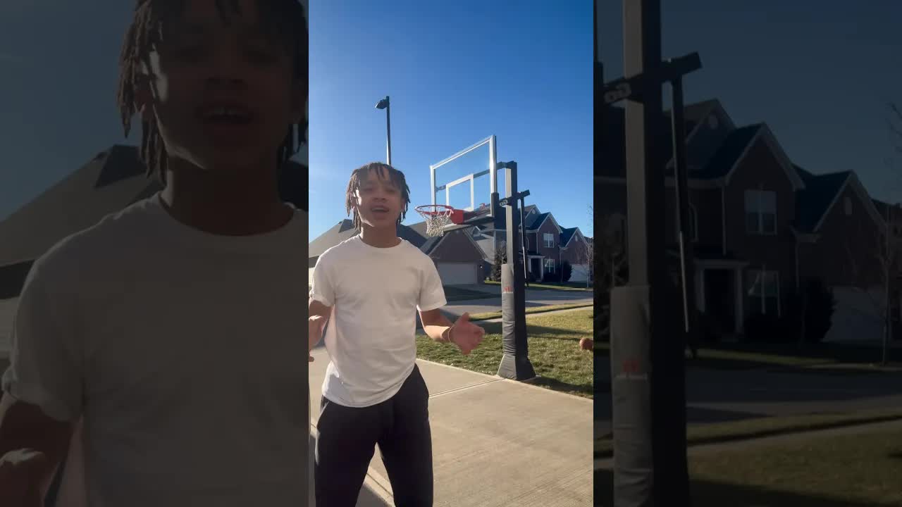 Amazing High Jump Basketball Dunk