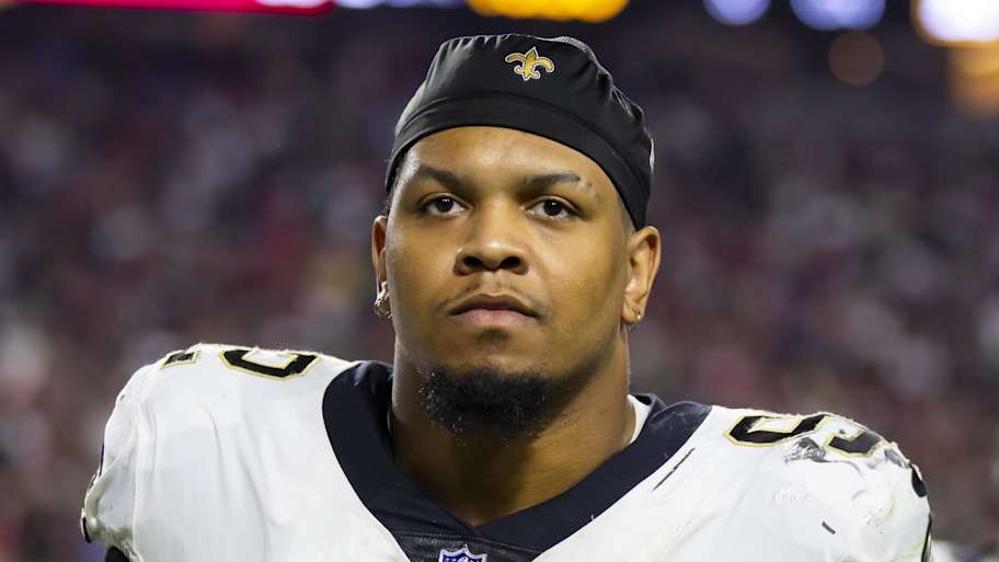 Lions Bring Back Veteran Edge Rusher After Injury-Plagued 2024 Campaign