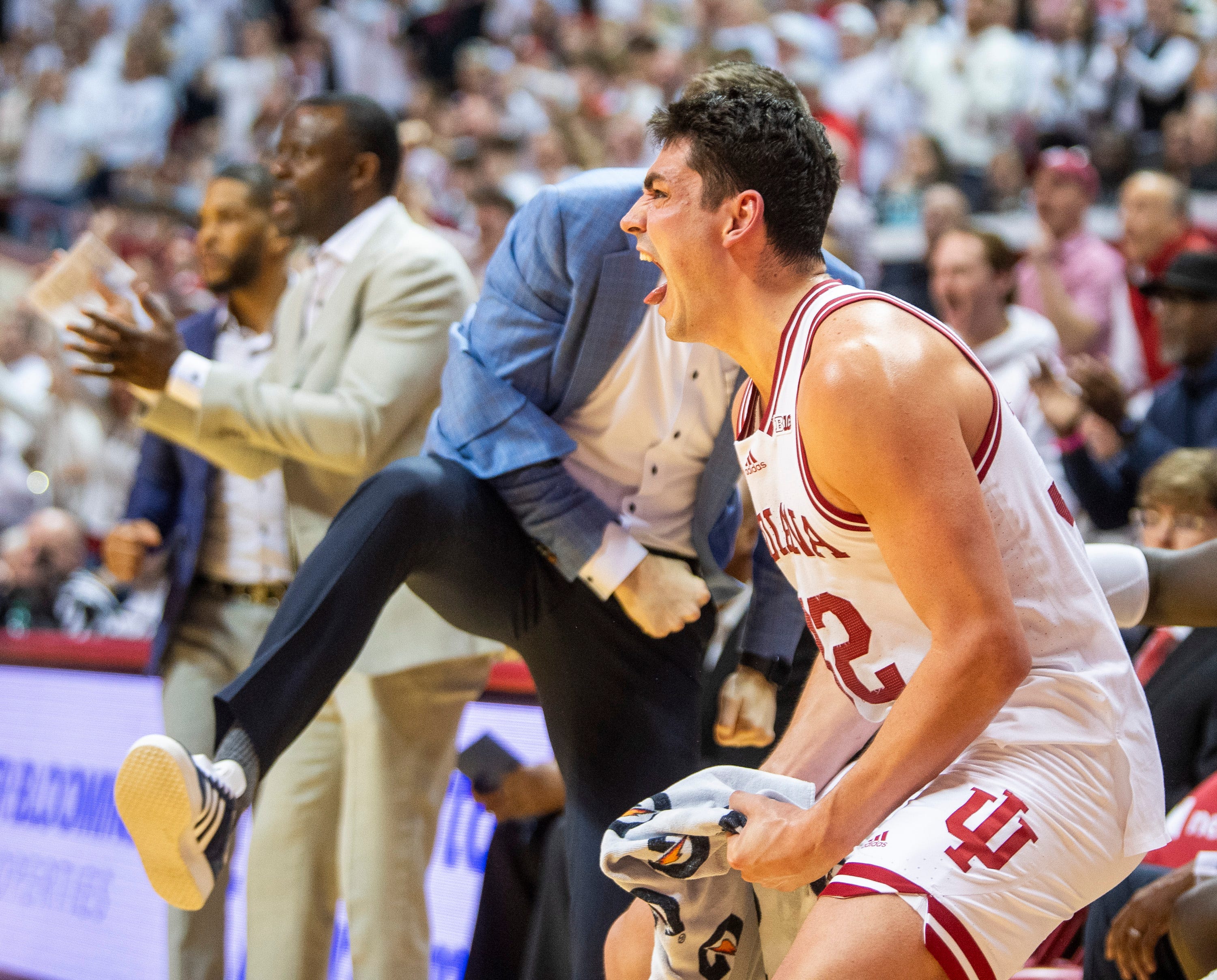 Indiana basketball seniors lead way to key win for NCAA Tournament ...