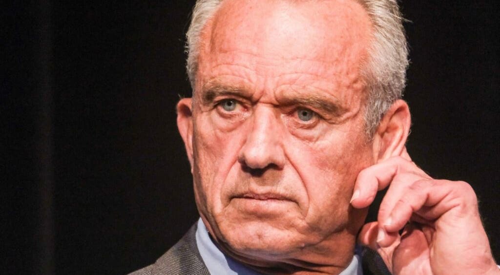 RFK Jr. Takes On Food Giants: Calls Meeting With PepsiCo And General Mills