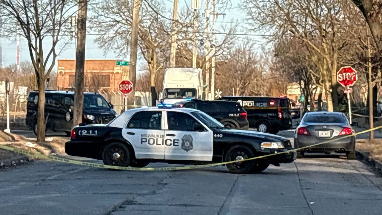 Milwaukee police shooting near 37th and Lancaster: sources
