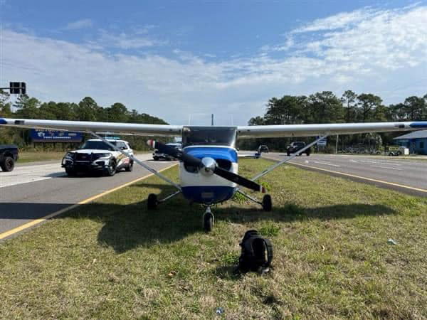 Small plane owned by Embry-Riddle makes successful emergency landing on ...