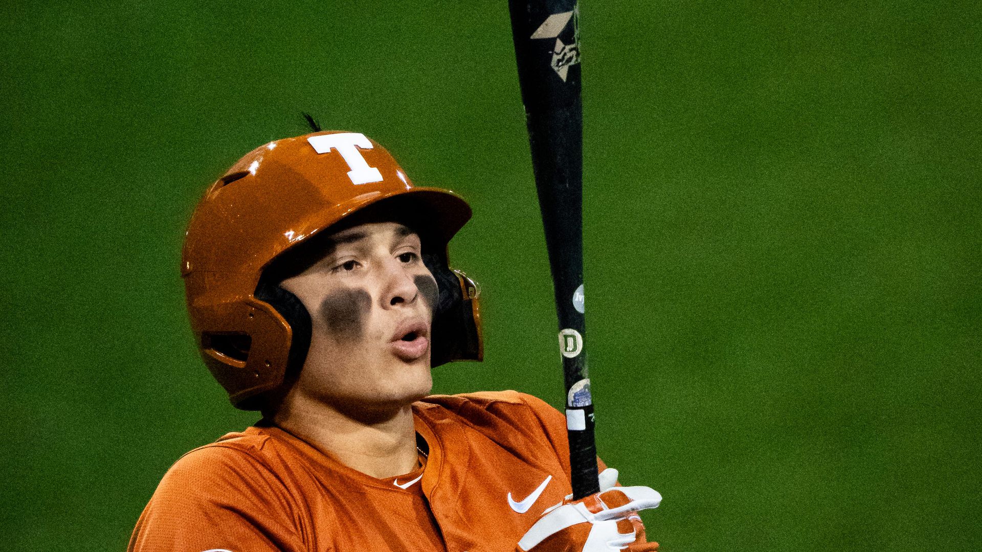 No. 12 Texas handles Santa Clara, 8-3, to take series
