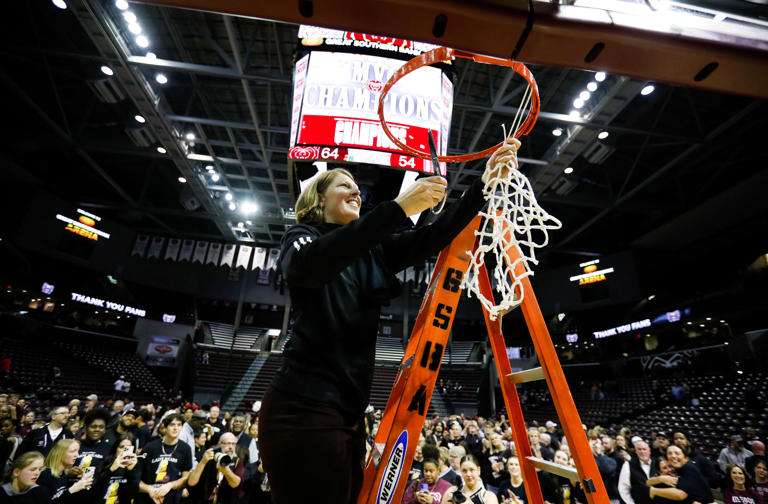 Should Missouri State women's basketball worry about Beth Cunningham ...