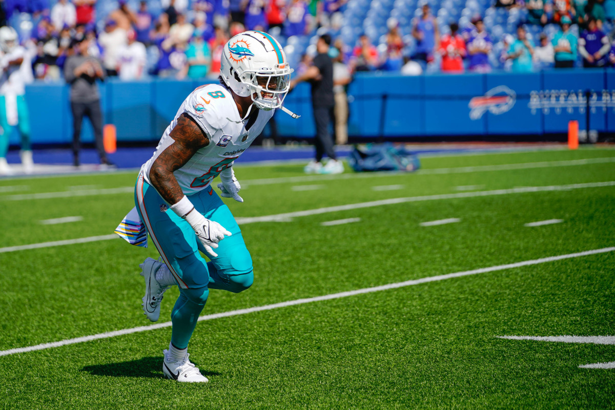 Titans Linked to Signing of 25-Year-Old Star DB