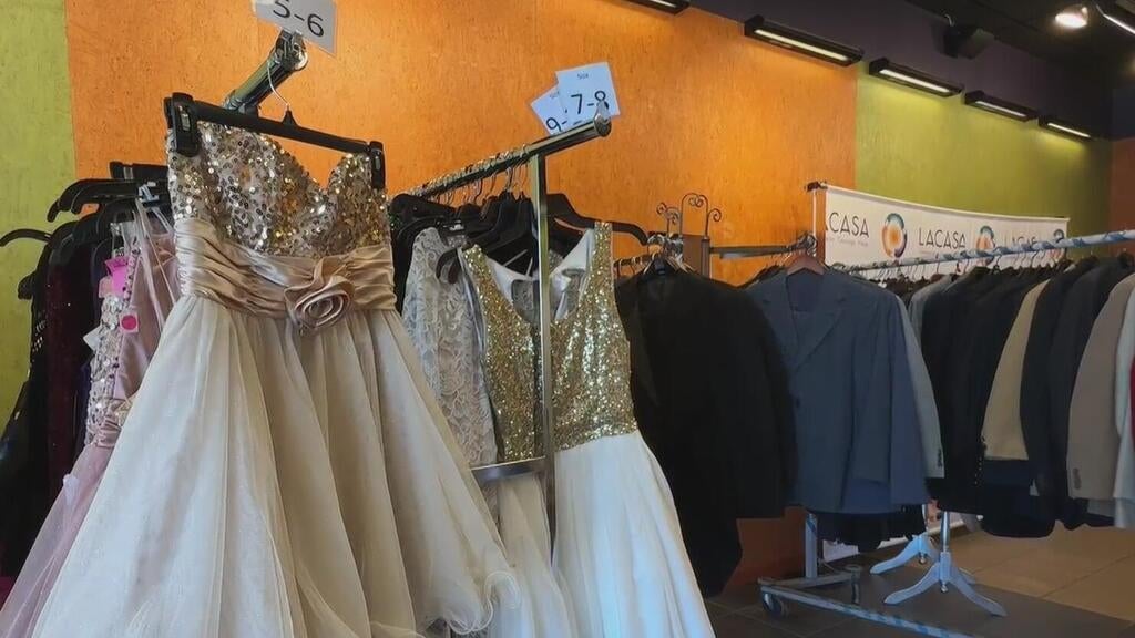 Cinderella's Closet makes prom affordable for Livingston County students