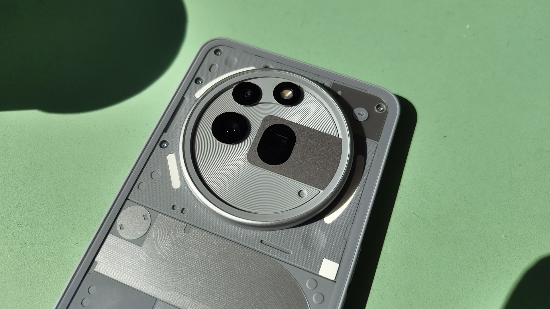 Forget the iPhone 16e! These 3 mid-range phones are the ones you want ...