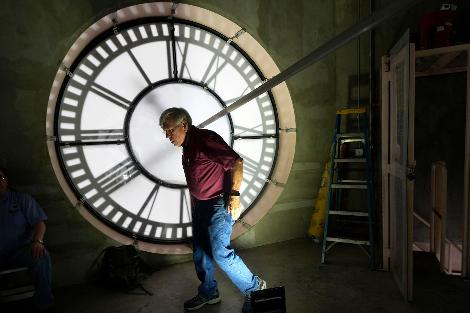 Daylight saving time starts Sunday. What to know about 'springing forward.'