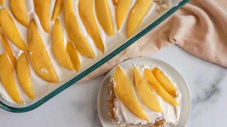 This No-Bake Filipino Mango Float Puts Other Desserts To Shame