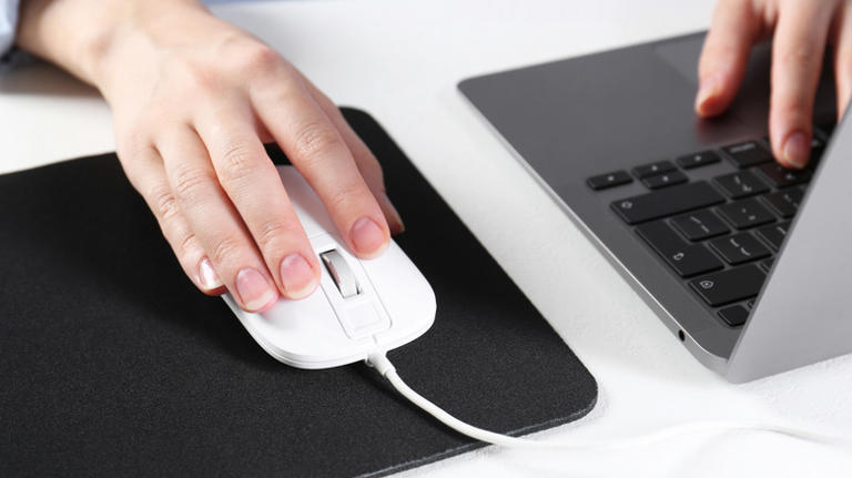 Middle-Click On Mouse: Here's What It's For (And How To Use It On Touchpad)