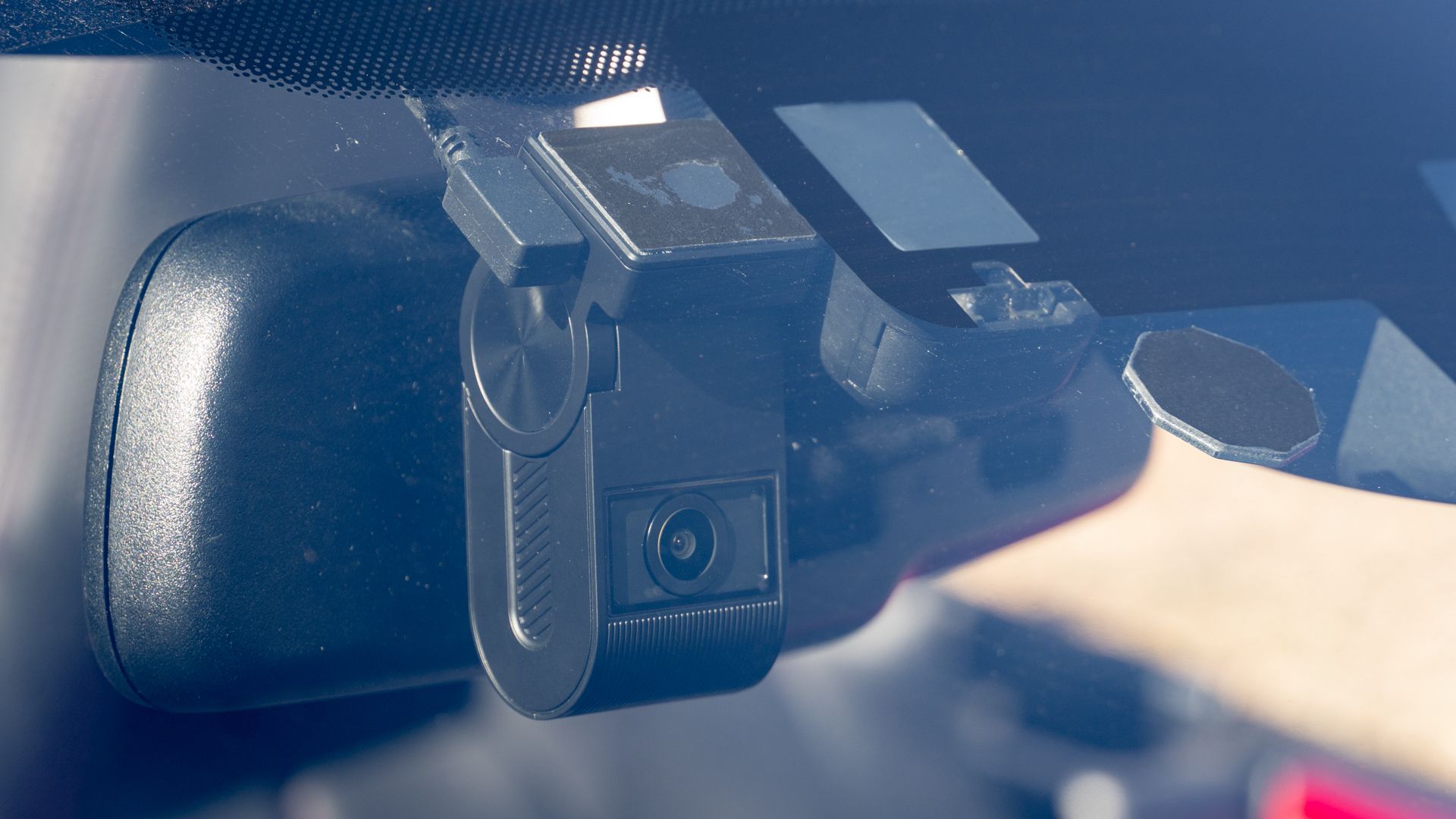Viofo VS1 review: A compact dash cam that excels in low light