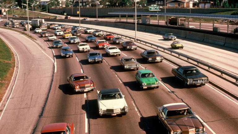 Here's Everything You Ever Wanted To Know About Carpool Lanes