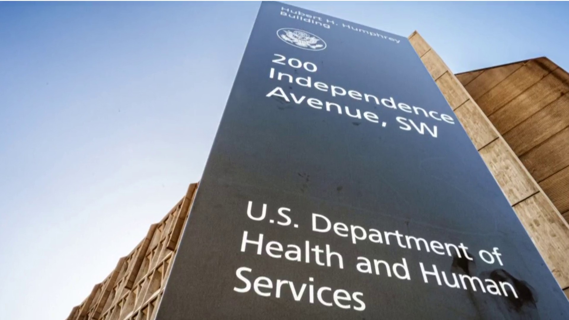 HHS employees receive email offering 'voluntary separation incentive ...
