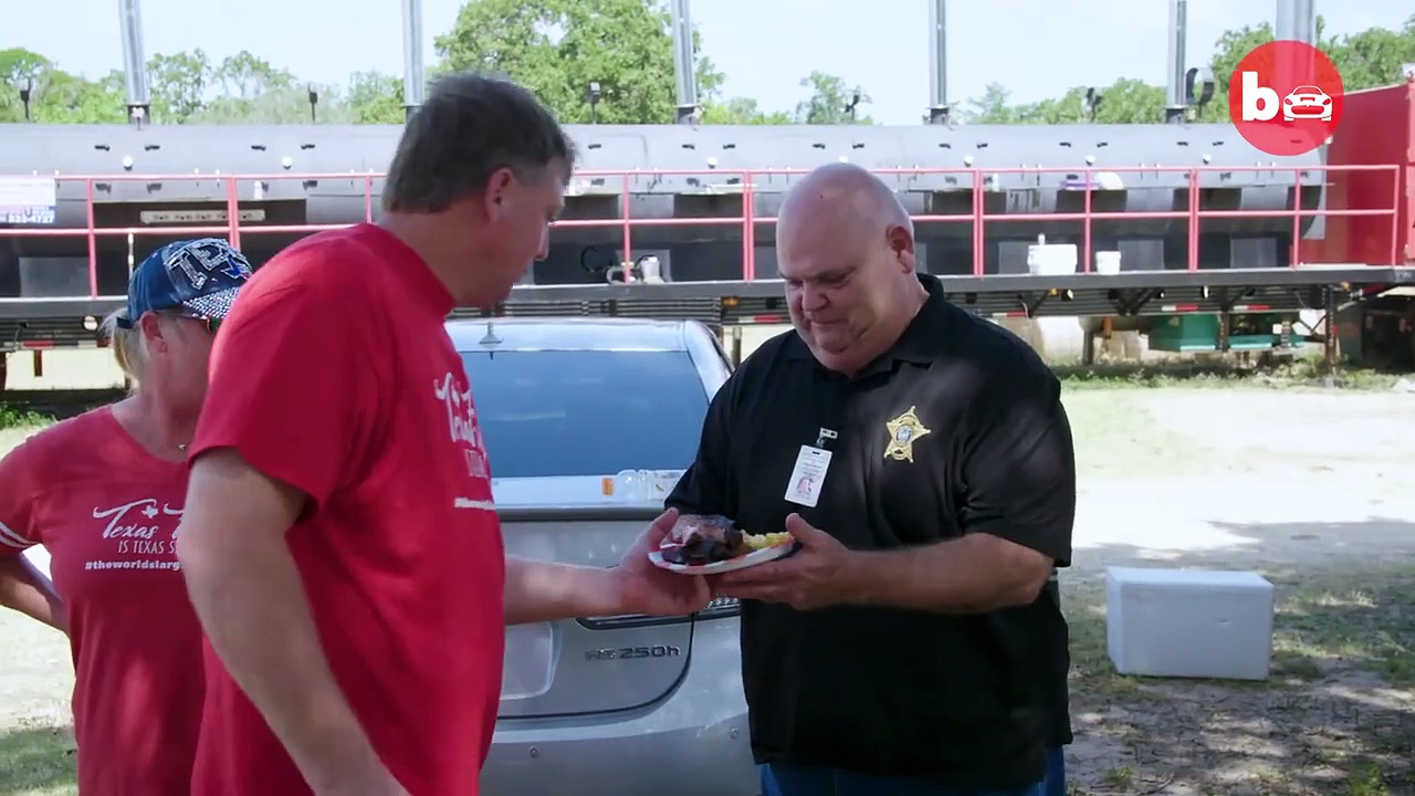 World's Largest BBQ Weighs 50 Tons