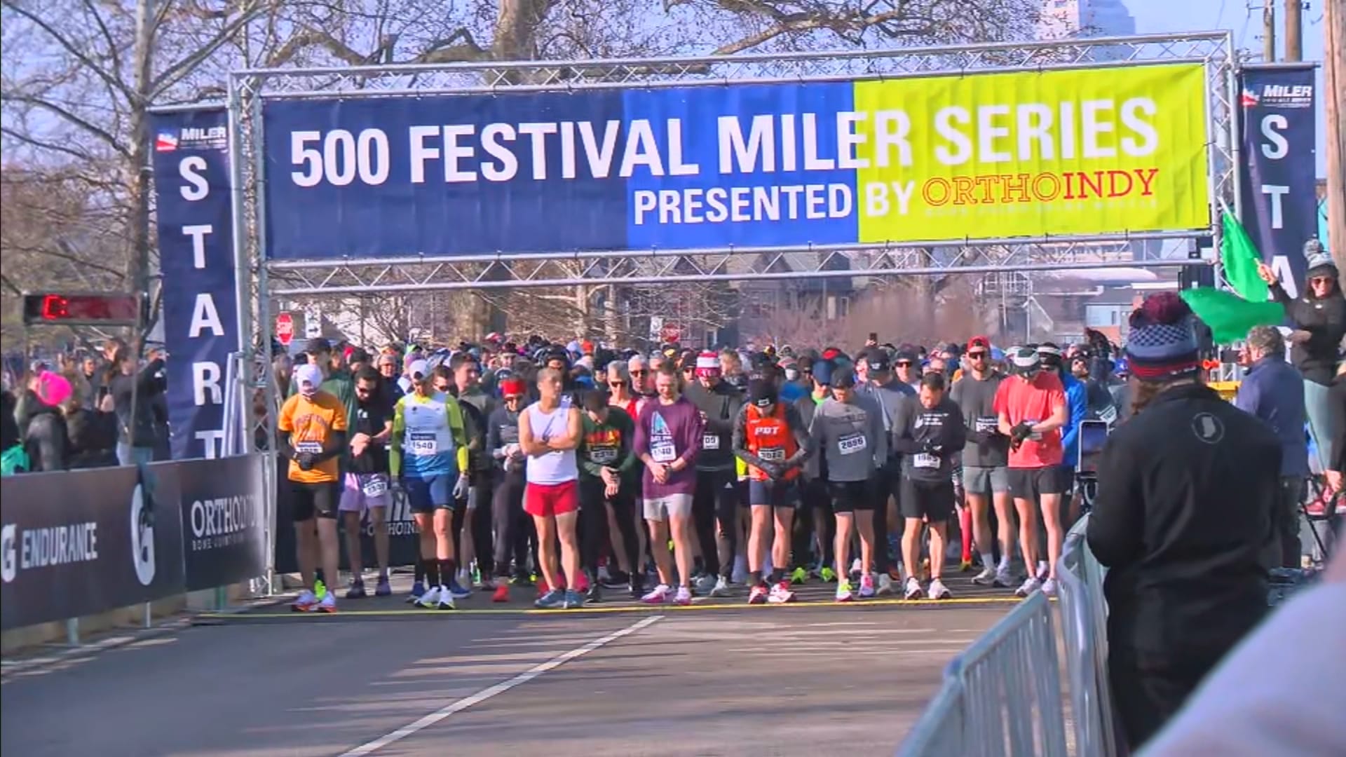 Mini Marathon runners prep with the 500 Festival's 6-miler